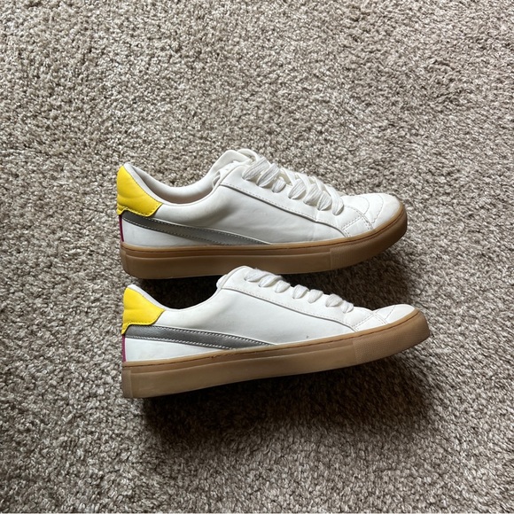 Universal Thread | Shoes | Universal Threads Ladies White Athletic Shoe ...